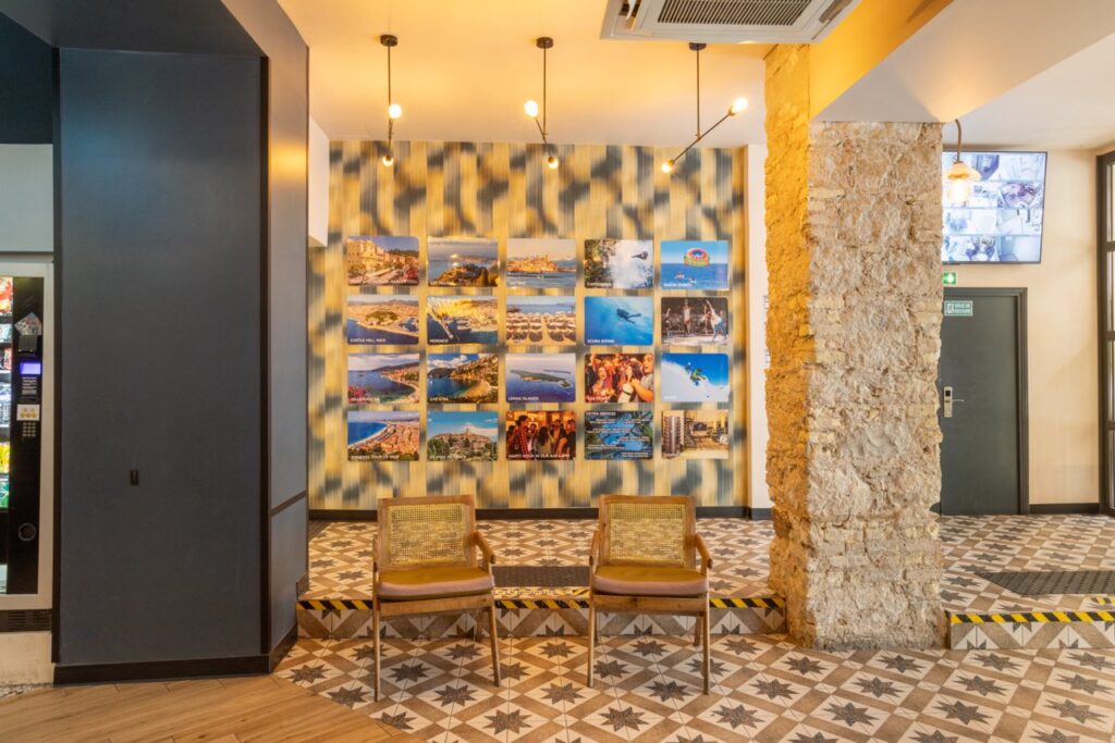 Discover Nice, France | Photo Gallery – Affordable hostel in Nice.